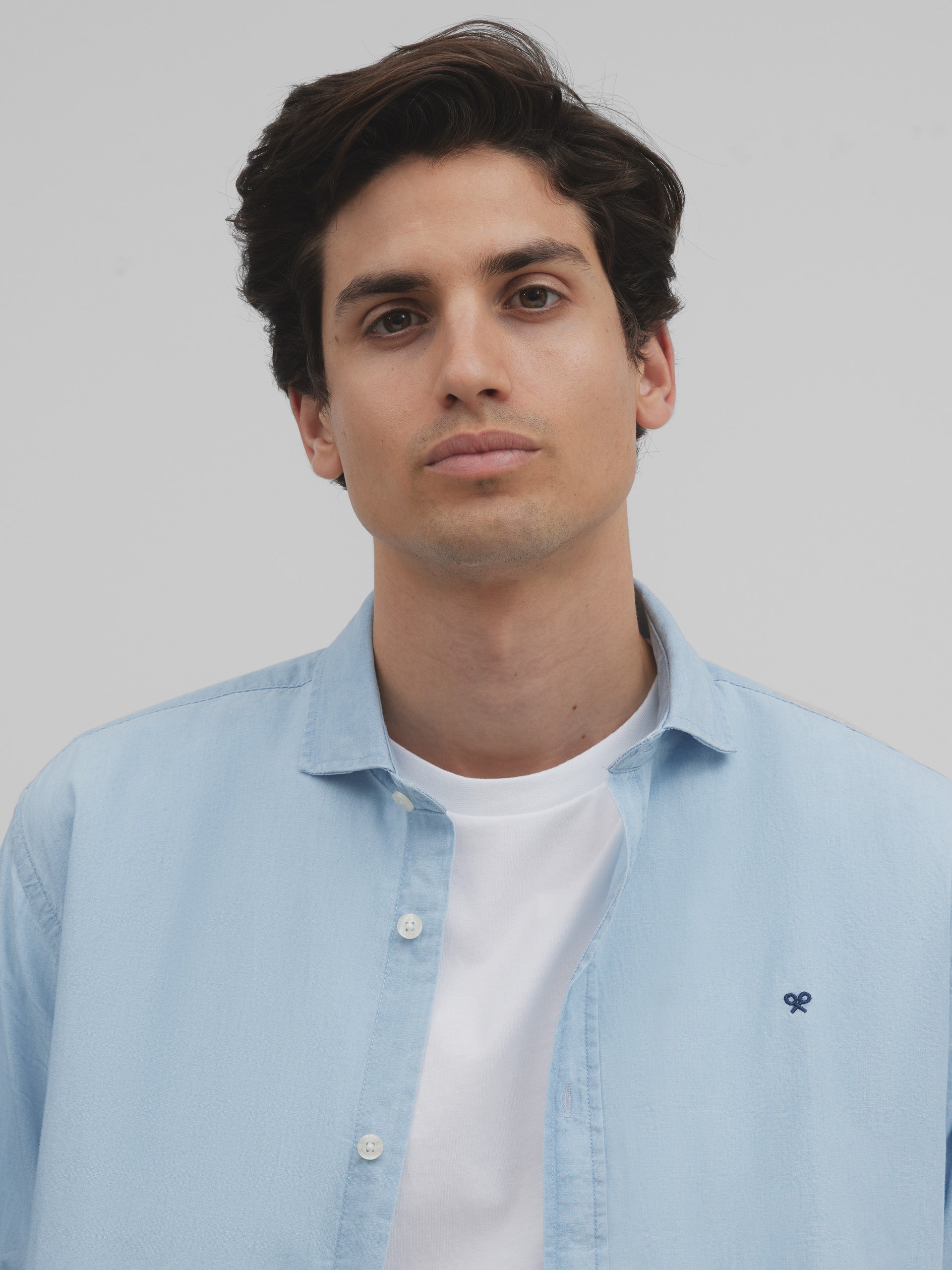 Camisa sport denim cutaway azul claro