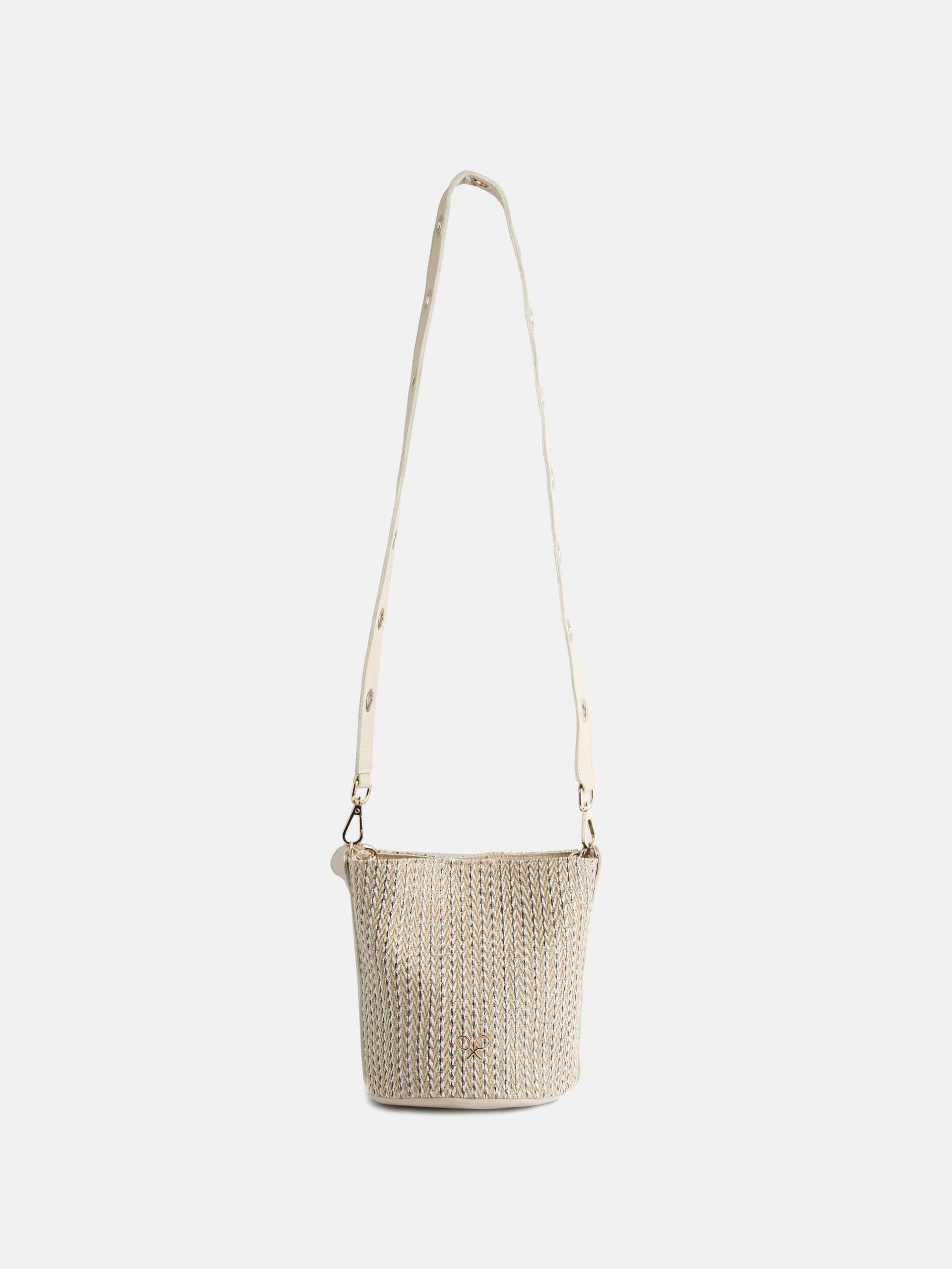 Beige raffia sack bag