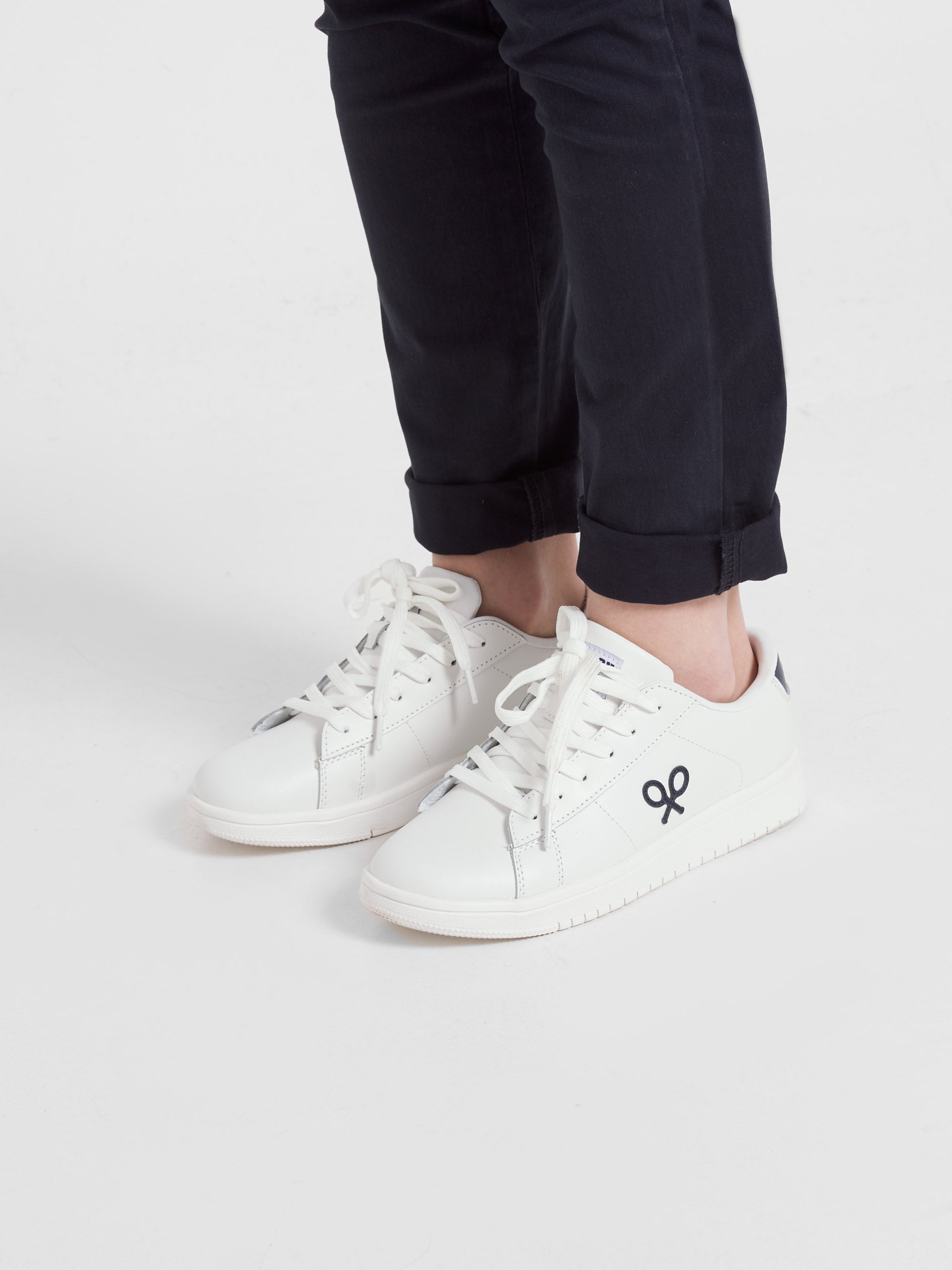 Chaussure de tennis blanche classique pour enfants